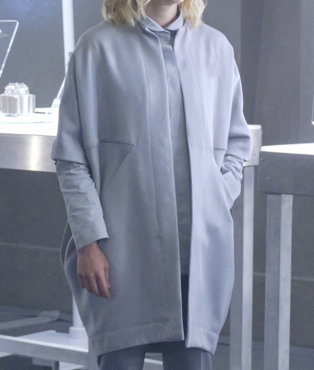 Star Trek Picard Alison Pill (Dr. Agnes Jurati) Gray Coat